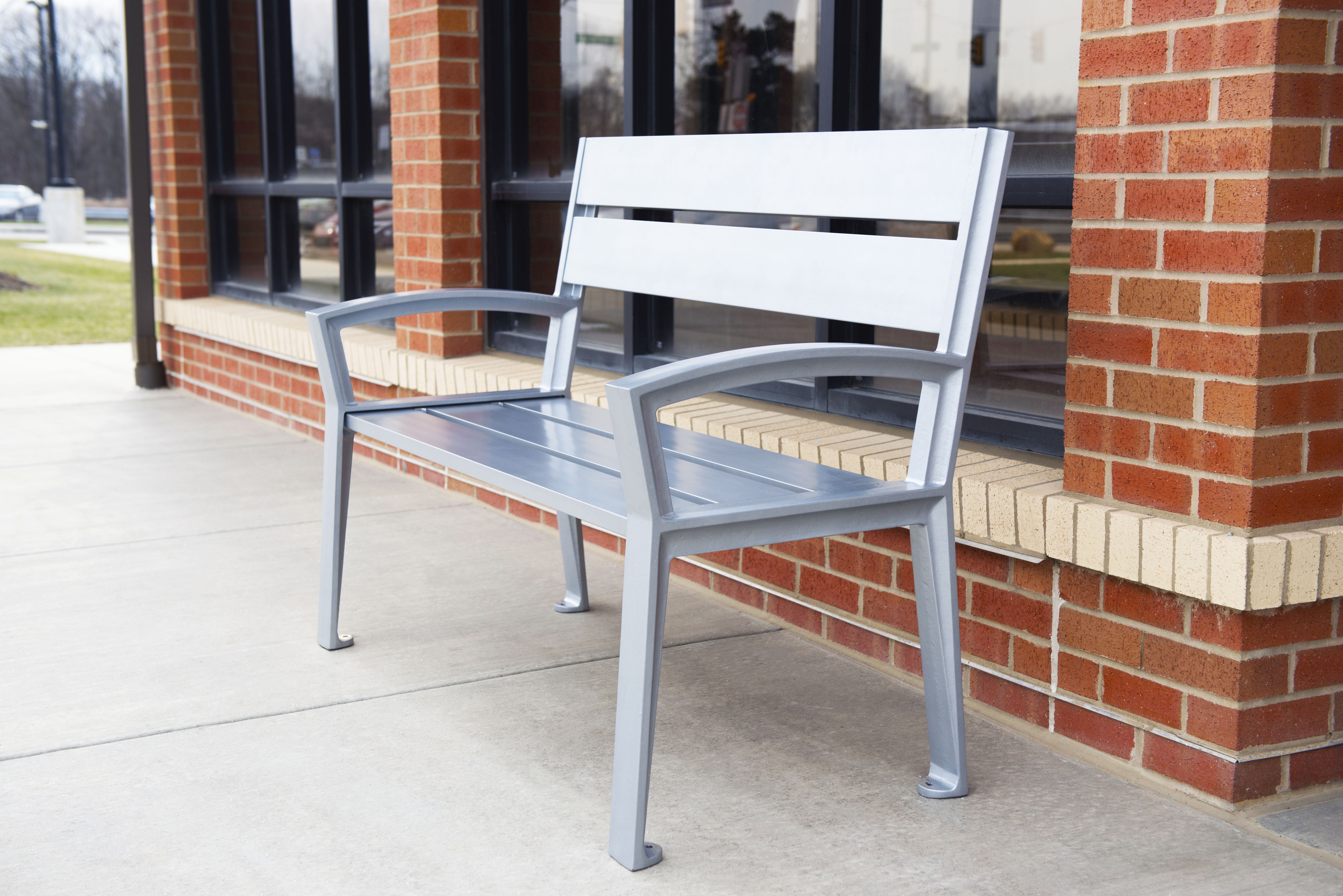 Top 9 Modern Outdoor Benches For Commercial Settings | Keystone Ridge ...