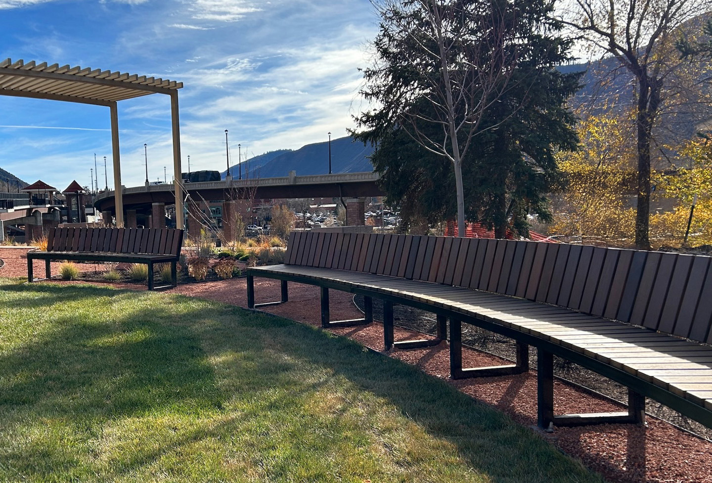 Curved Benches | Keystone Ridge Designs