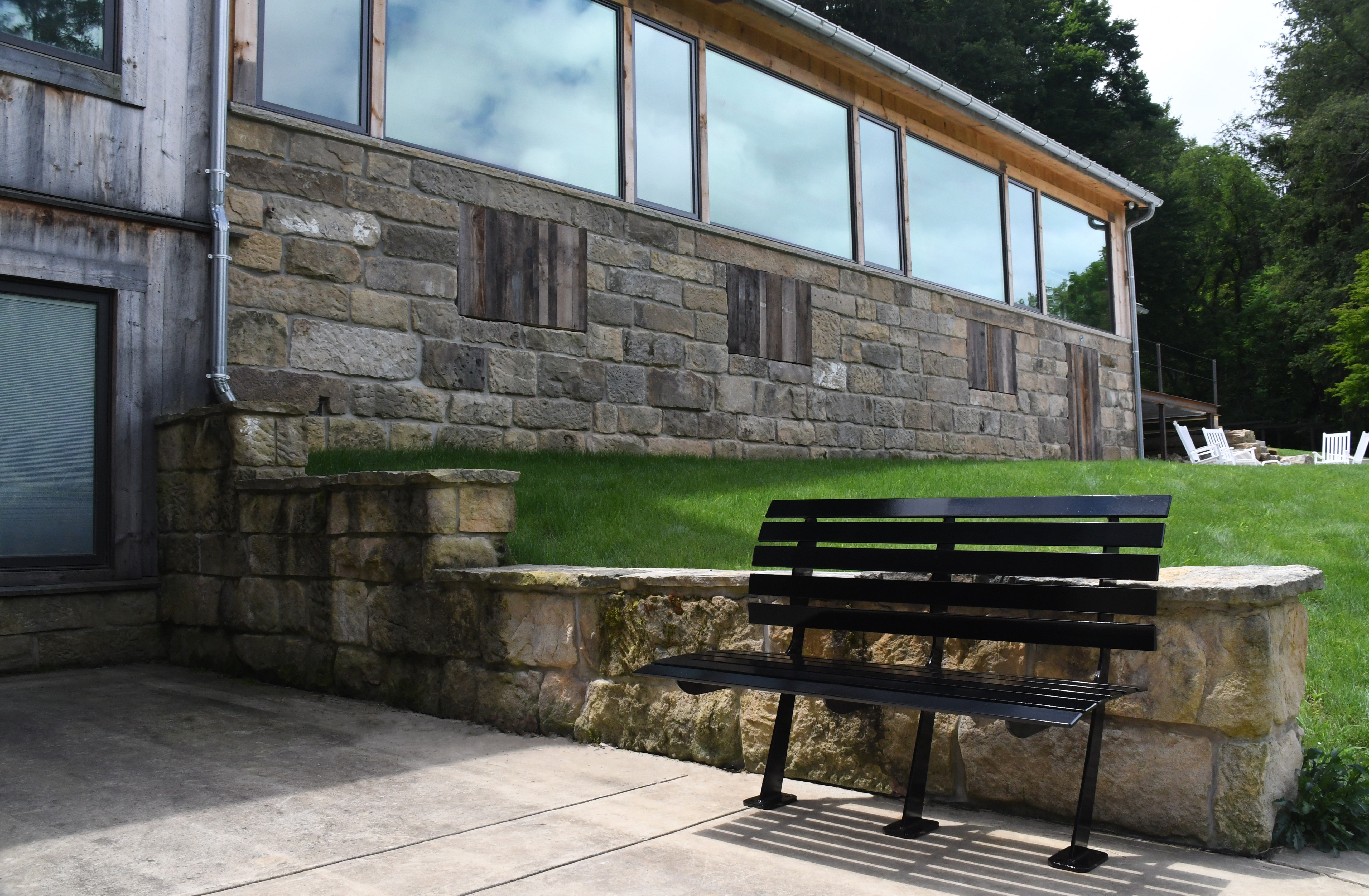 Carson Bench With Back | Keystone Ridge Designs