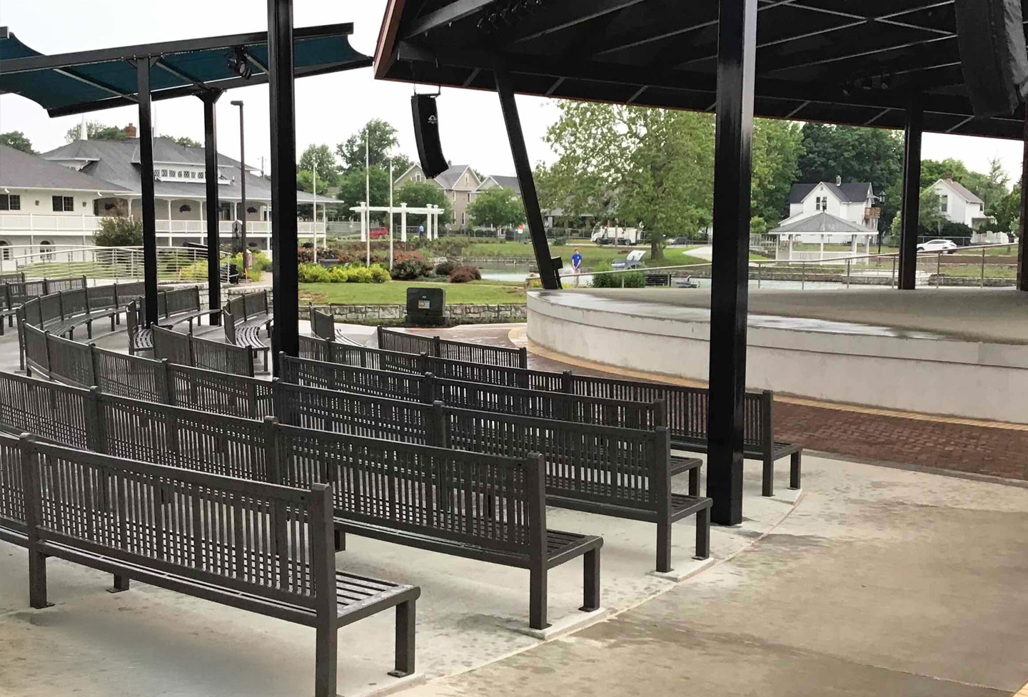 Curved Benches | Keystone Ridge Designs