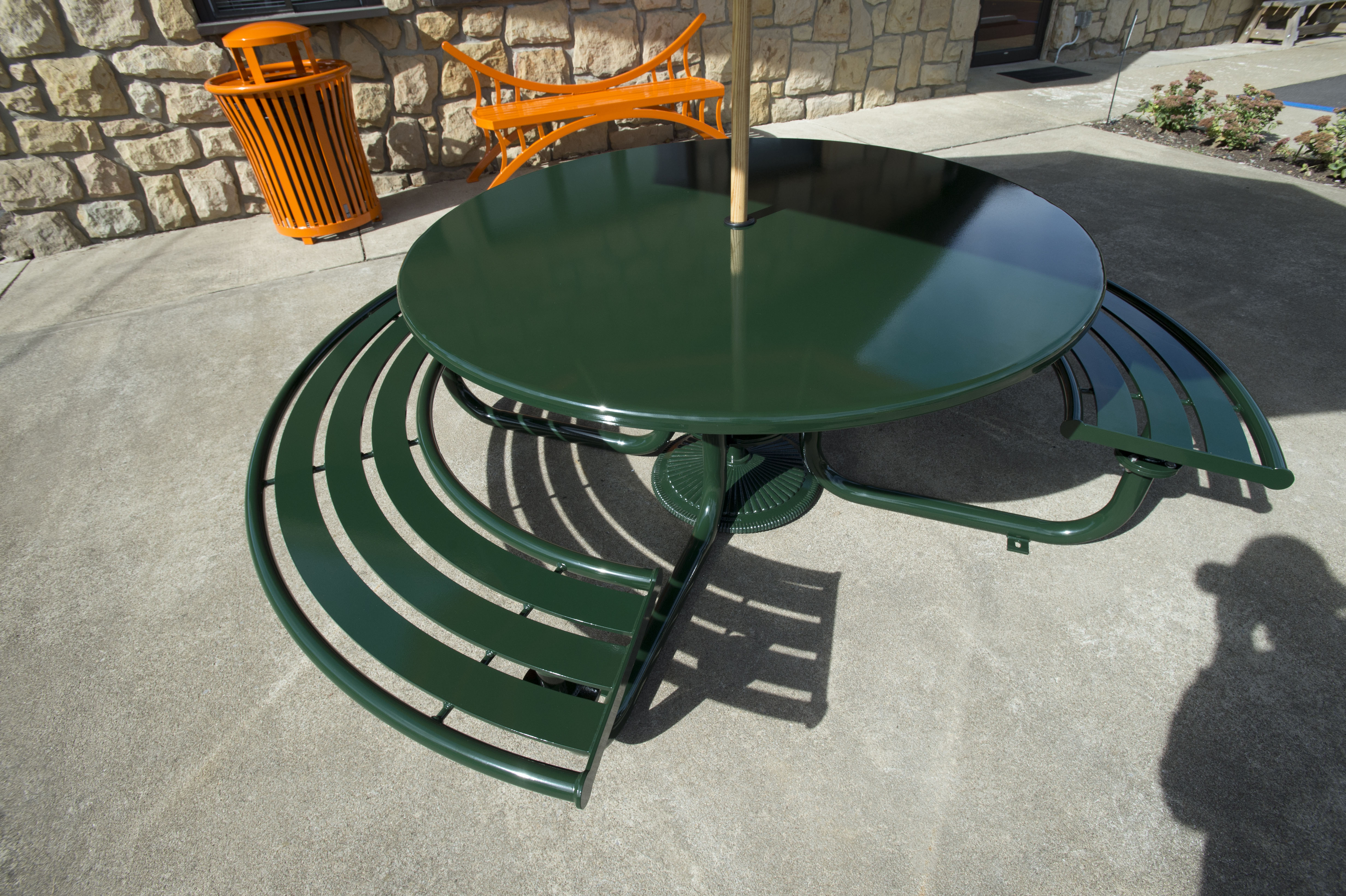 Penn Curved Table Set | Keystone Ridge Designs
